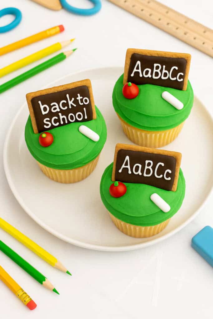 24 Cute School Treats for a Classroom Party