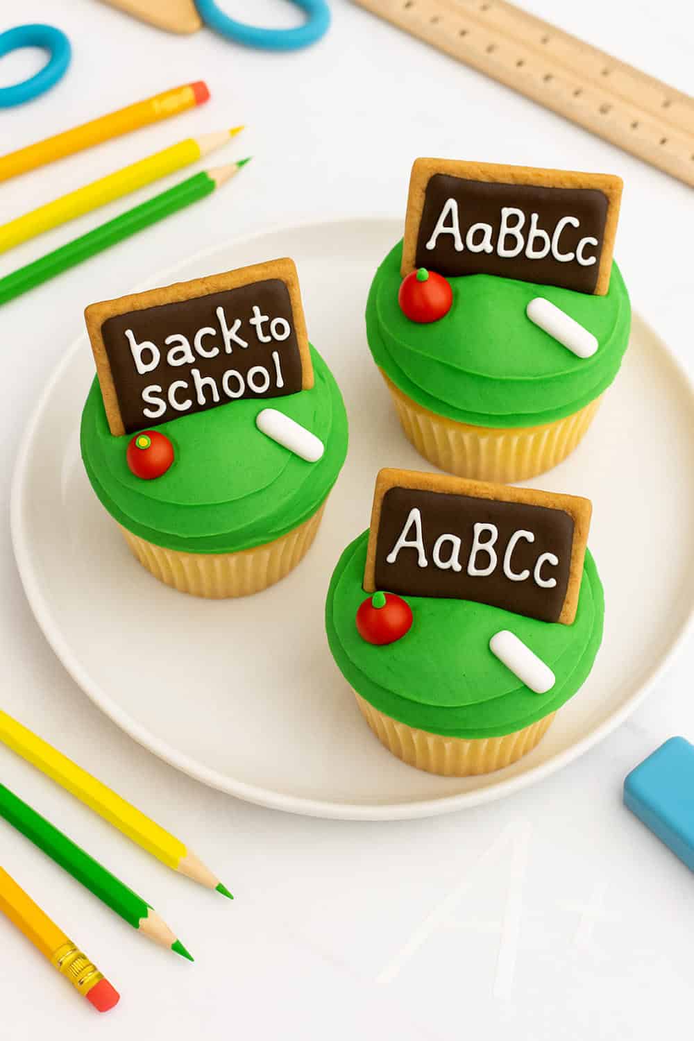 24 Cute School Treats for a Classroom Party