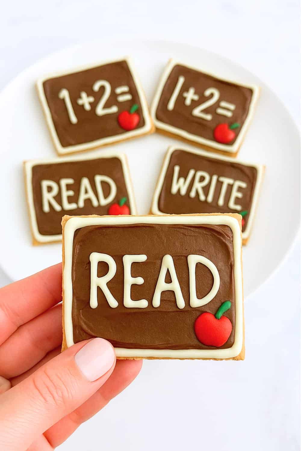 24 Cute School Treats for a Classroom Party