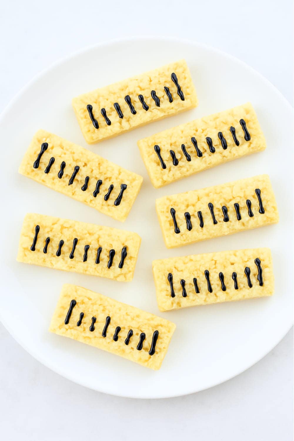 Cute Ruler Rice Krispy Treats for Back to School