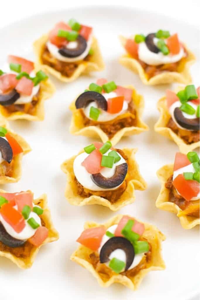 Sensational Summer Dips & Appetizers for a Poolside Bash