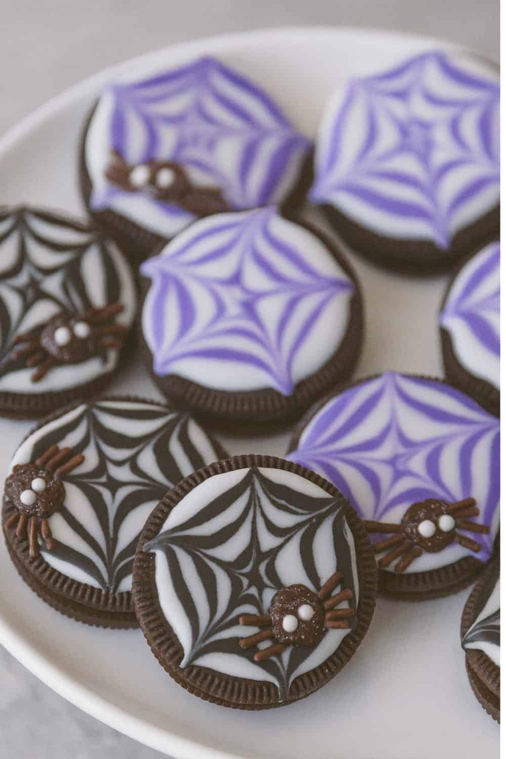 The Cutest Halloween Oreo Recipes (Cookies, Balls, Treats and More)