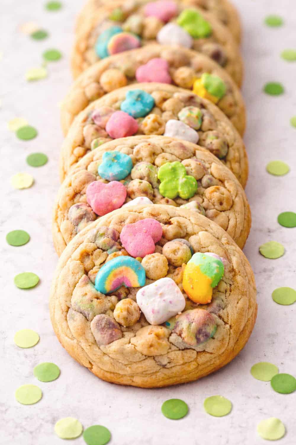 Cute Lucky Charms Cookies for St. Patrick's Day Fun